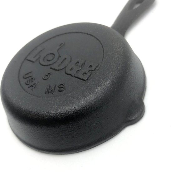 Lodge | Kitchen | Lodge Cast Iron 5 Mini Skillet L5ms Aka L5ms3 Round ...